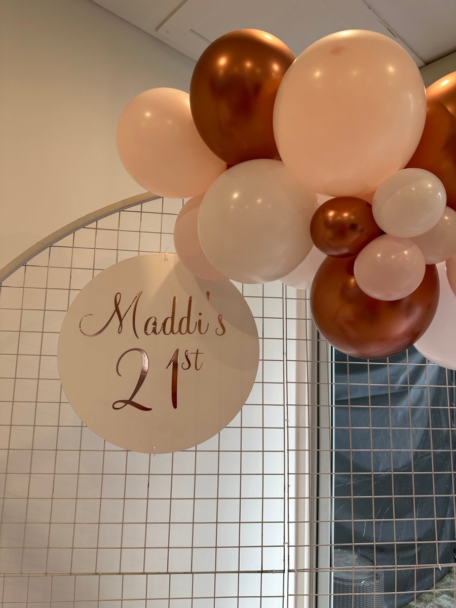 21st Birthday Balloon Garland with 2m Mesh Backdrop – Everything Party